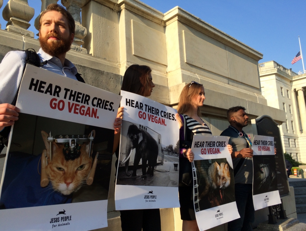 PETA Attends Prayer Meeting at the Capitol (Photos) - PETA LAMBS